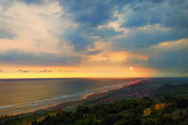 Pesona Pantai Parangtritis Jogja dengan Paket Wisata 1 Hari