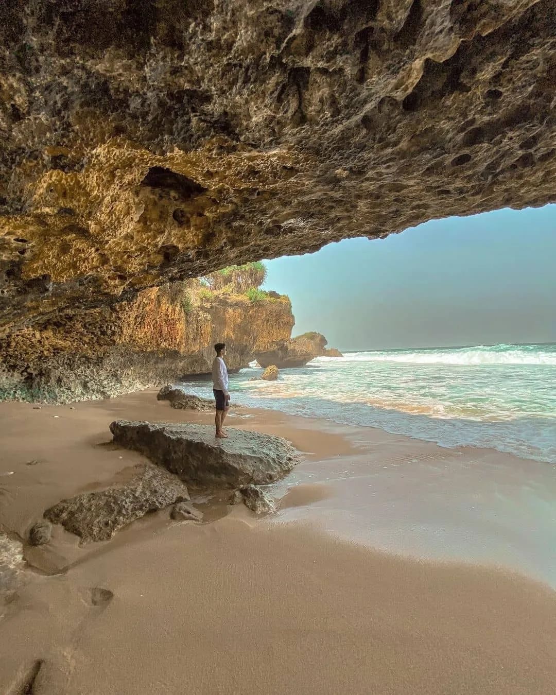 8 Rekomendasi Pantai Gunungkidul yang Wajib Masuk Daftar Liburanmu
