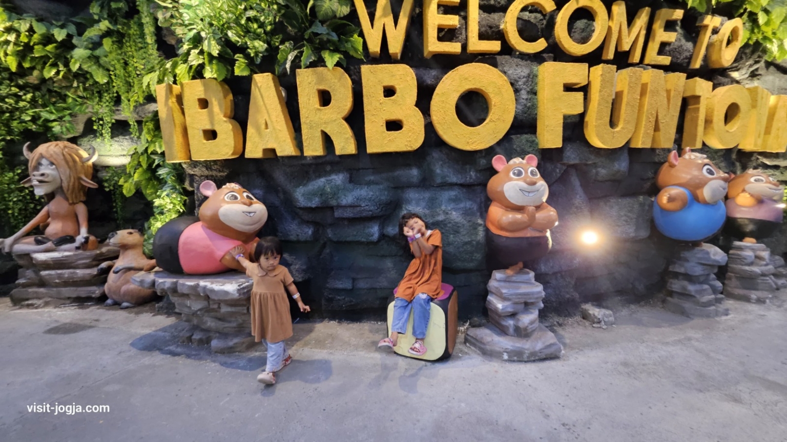 Wisata Edukatif dan Seru di Ibarbo Park Jogja : Tiket Masuk